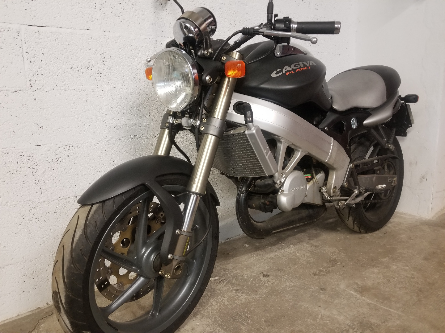 Moto depot : Motos d’occasion de 51 a 125 cc cagiva, PLANET 125 CAGIVA GRIS